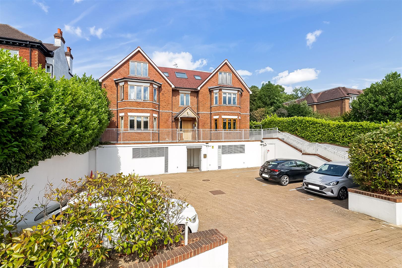 2 Bed Apartment in Purley - LOFT Estate Agents